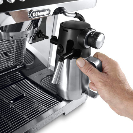 Продам кофе-машину DeLonghi EC9865.M La Specialista Maestro