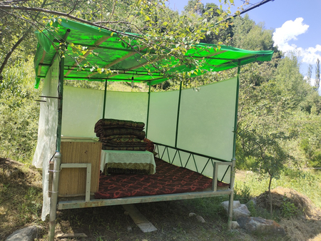Tapchan baseyn oqar suv muzzdakina chumilishga