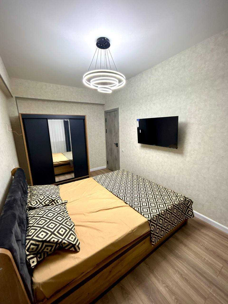 V3992 2/3/4 Ц4 кафе Централ 52м2 евроремонт