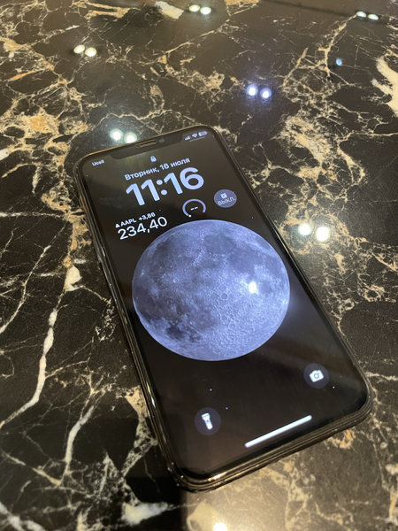 iPhone 11    Pro