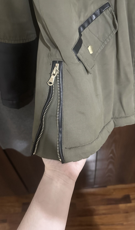 Продается парка Stradivarius