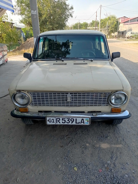 Сотилади Жигули 011