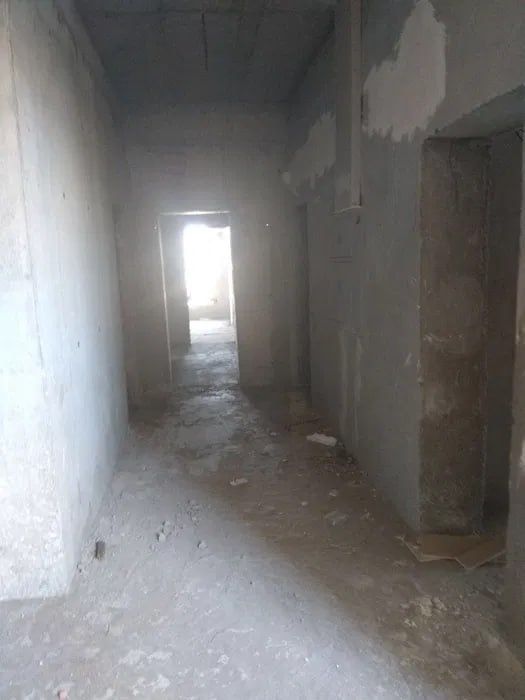 ЖК SAYRAM TOWER М.Горький 9 этаж 4 комнатная 92м2 КОРОБКА СРОЧНО!!!
