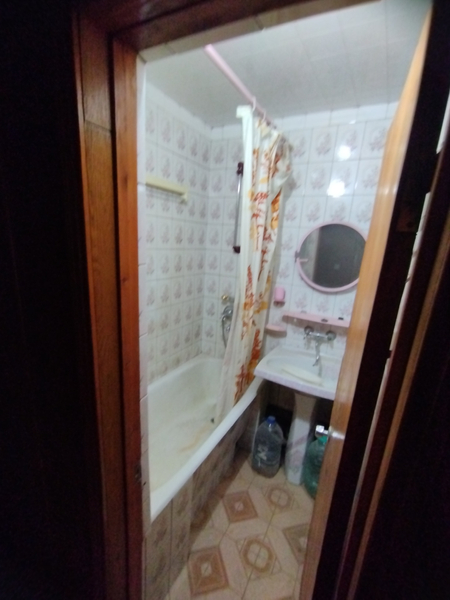 Продается Максим горький 3 ком квартира рядом с метро шикарная место