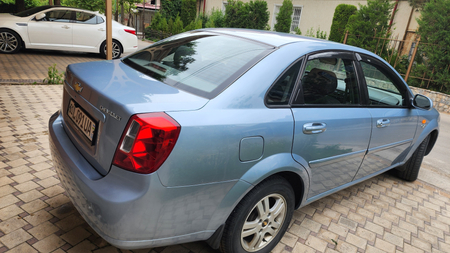 Продаётся Lacetti 1.8