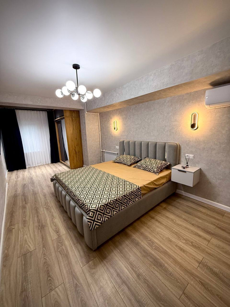 Продам квартиру 2/3/4/55м2 Ц-4 кафе Централ Алайский рынок метро минор