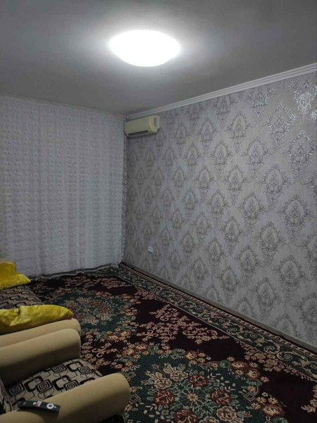 Срочно продаётся квартира, город Чирчик. 2 х ком десятом микрорайоне