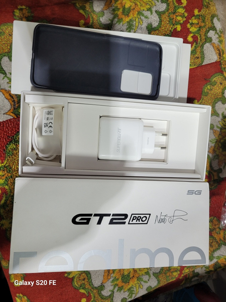 Realme gt2 pro xolati zur garantiya beriladi