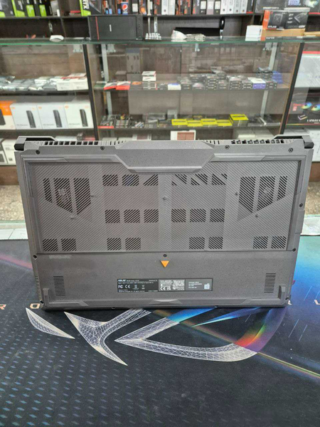Asus TUF Gaming F17 (i7-12700H/16/512/RTX4050)