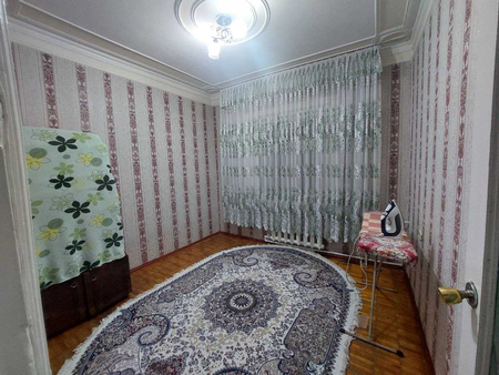 Продается 4-х комнатная квартира на Рисовом базаре