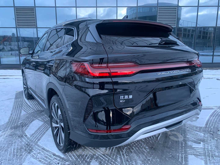 BYD Song plus Champion edition 605 km Qora Tayyor