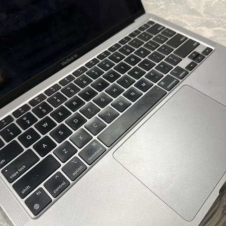 MacBook Air   M1