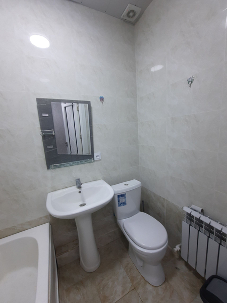 Срочно продаётся 2х комнотная квартира. Фрунзе. Мансард.50м2.новат рес