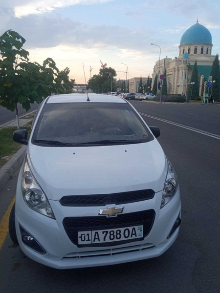 Продаётся Spark, состояние отличное