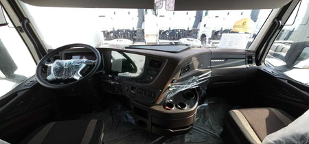 SANY  Тягач  D525MS