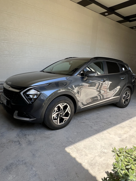 Автомобил kia