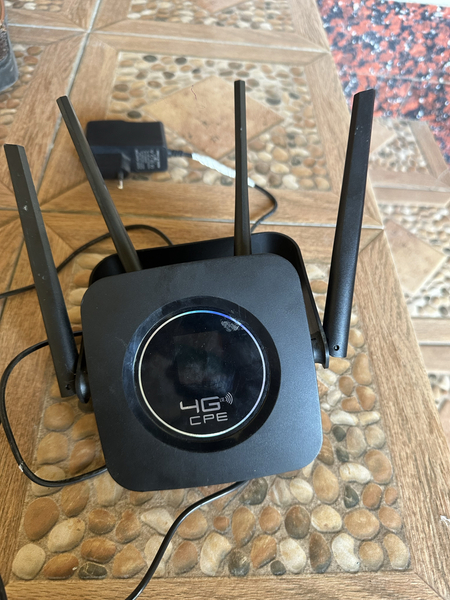 4G cpe router batarelli 6 soat ishlaydi kuproq daje