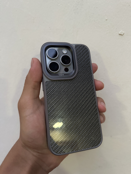 Iphone 15 pro titan