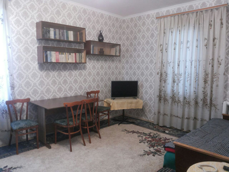 Сдам квартиру Мирабадский район.  Госпитальный. Однокомнатная
