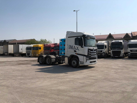 В кредит Седельный тягач Howo-Max 460 6x4 CNG (пнев-ка) 2023 год