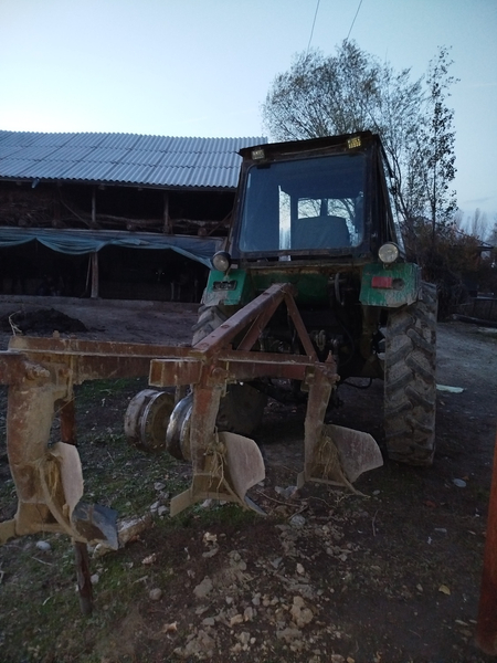 TTZ 80 IDEAL traktor