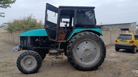 Ttz traktor sotiladi