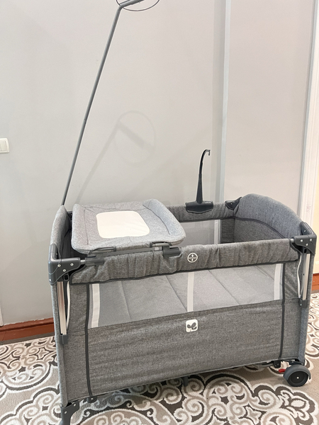 Продам детскую кровать манеж