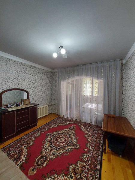 Medgorodok 4/2/4 158 kv Remonti yahshi Bankovkskiy uy
