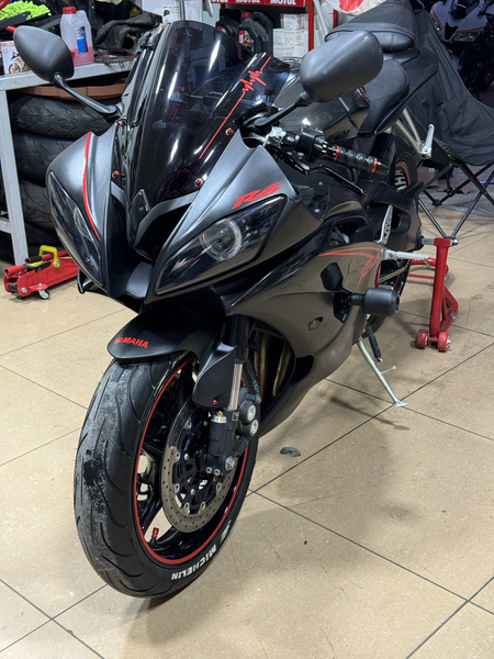 Yamaha R6 2009 год идеал очен много тюнинга