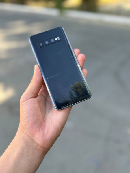 Samsung s10 ofitsalni 8+8/128