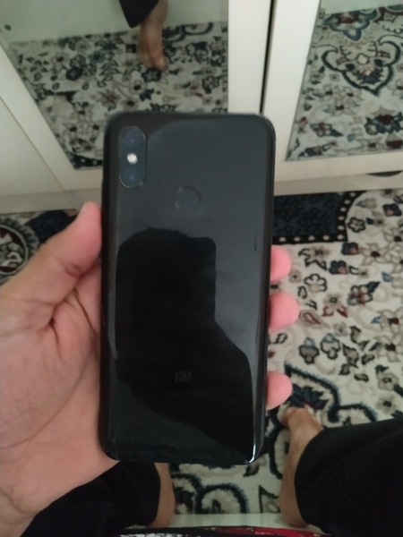 Mi 8 Flagman sotiladi