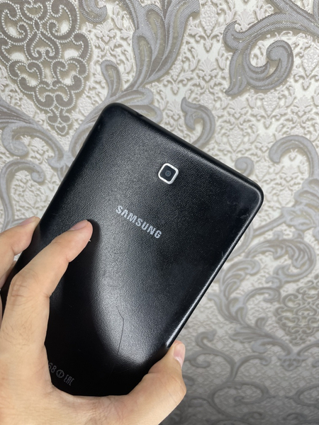 Oynasi singan! Samsung Tab 4 8GB