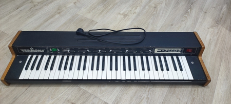 Синтезатор vemona e-piano