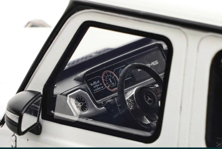 Модель Mercedes G63 AMG 1:18 GT