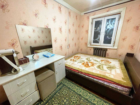 Срочно продаётся квартира 3/2/2, 52 m2, Спутник!
