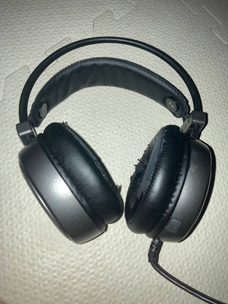 Продам игровые наушники