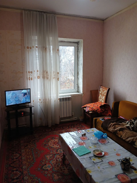 Продаётся 3х комнытный в Чирчике