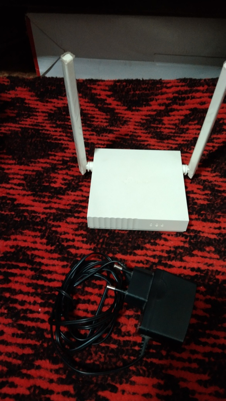 Wifi router sotiladi ishlaydi