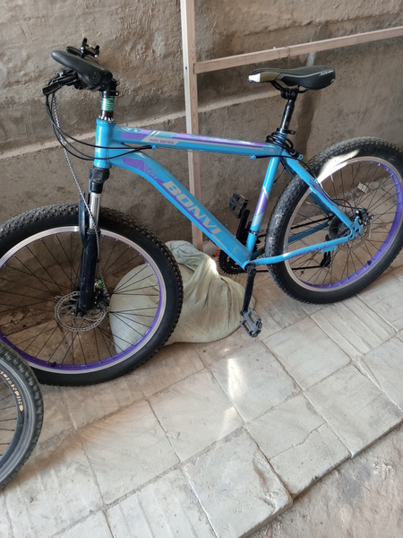 Velosiped sotiladi kelishilgan narxda