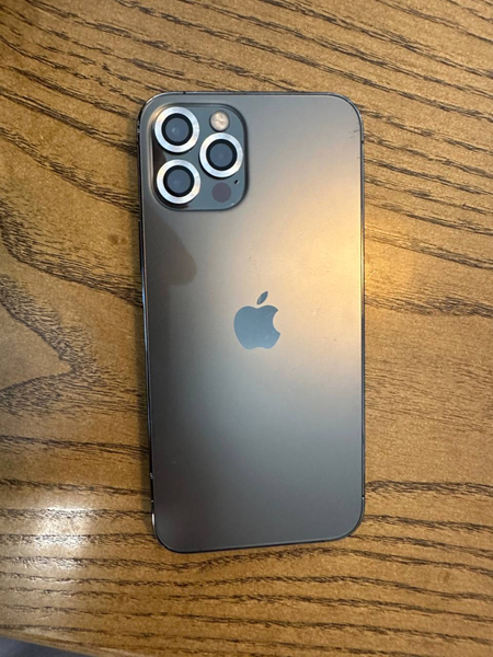Iphone 12 pro qora