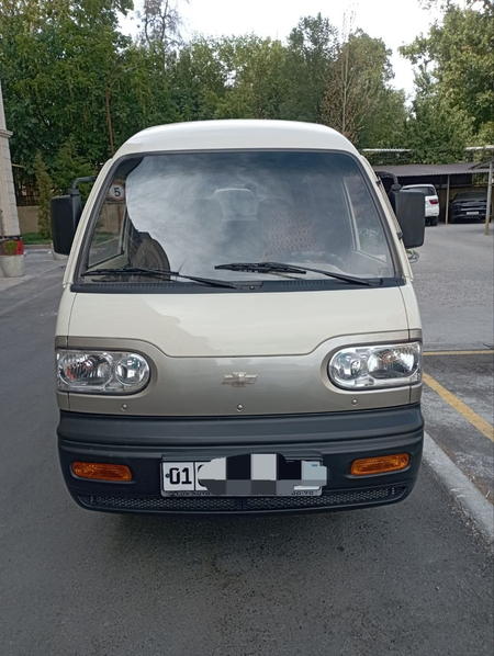 Автомашина Дамас