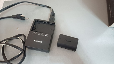 Canon 6d mark 2 sotiladi