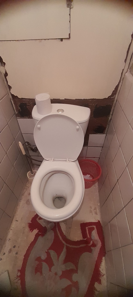 Eski parket.strapel 10/0,50.Uzunligi 3,5metr,Vanna.unitaz sotiladi
