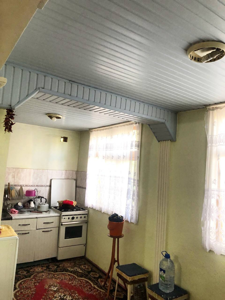 Lisunova 4 ta 2*3/2/5 ,uy srochna sotiladi
