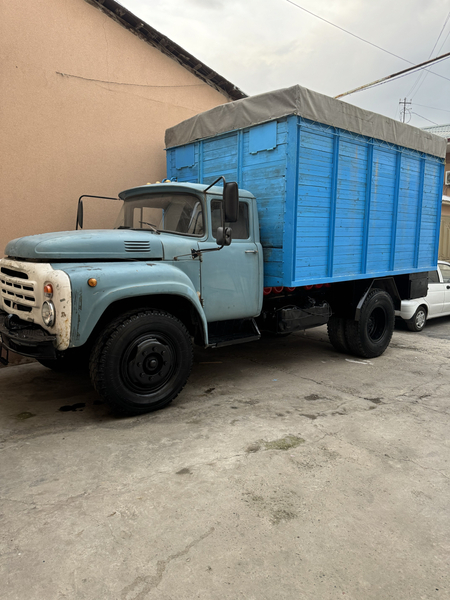 Zil 130 Ural mator