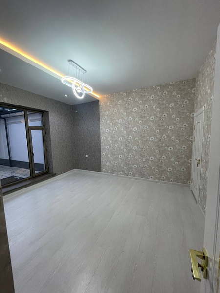 Uch Qaxramon Shodlik da 3.3 sotix 6 xona