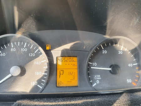 Mercedes-benz Sprinter 2007 yil benzin gaz 113 /5L.