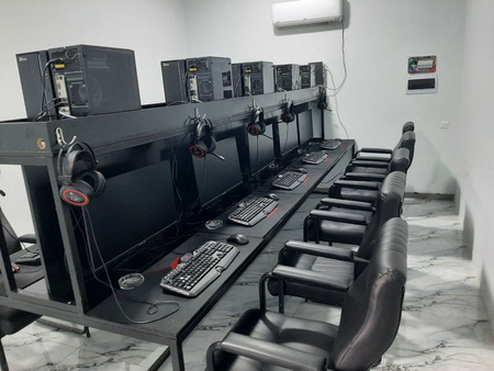 Бизнес сотилади Game club юруб турган