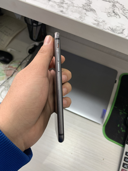 Iphone 8 LLA 64 gb