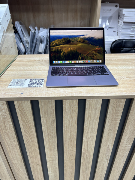 Macbook air 2020 M1 8/256